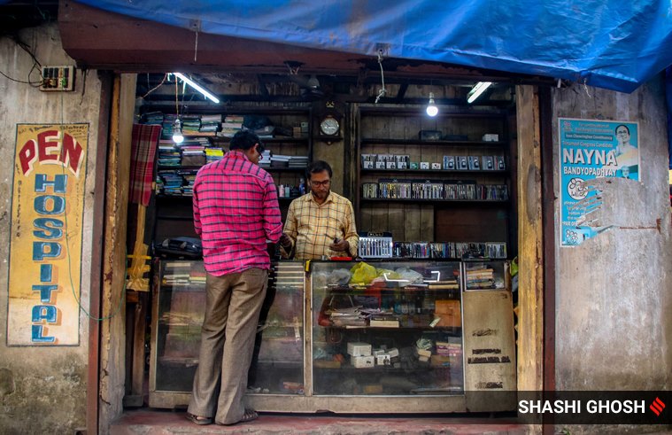 Inside a 77-year-old pen hospital in Kolkata, where old pens are ...