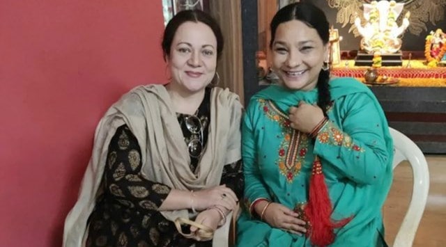 Panchayat 2 actor Sunita Rajwar gets a surprise visit from Mandakini ...