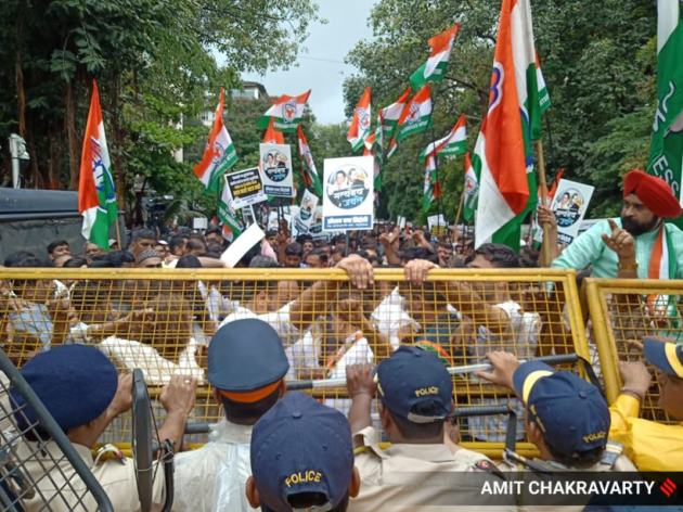 ‘Stop misuse by ED’: Congress protests as Sonia Gandhi appears before ...