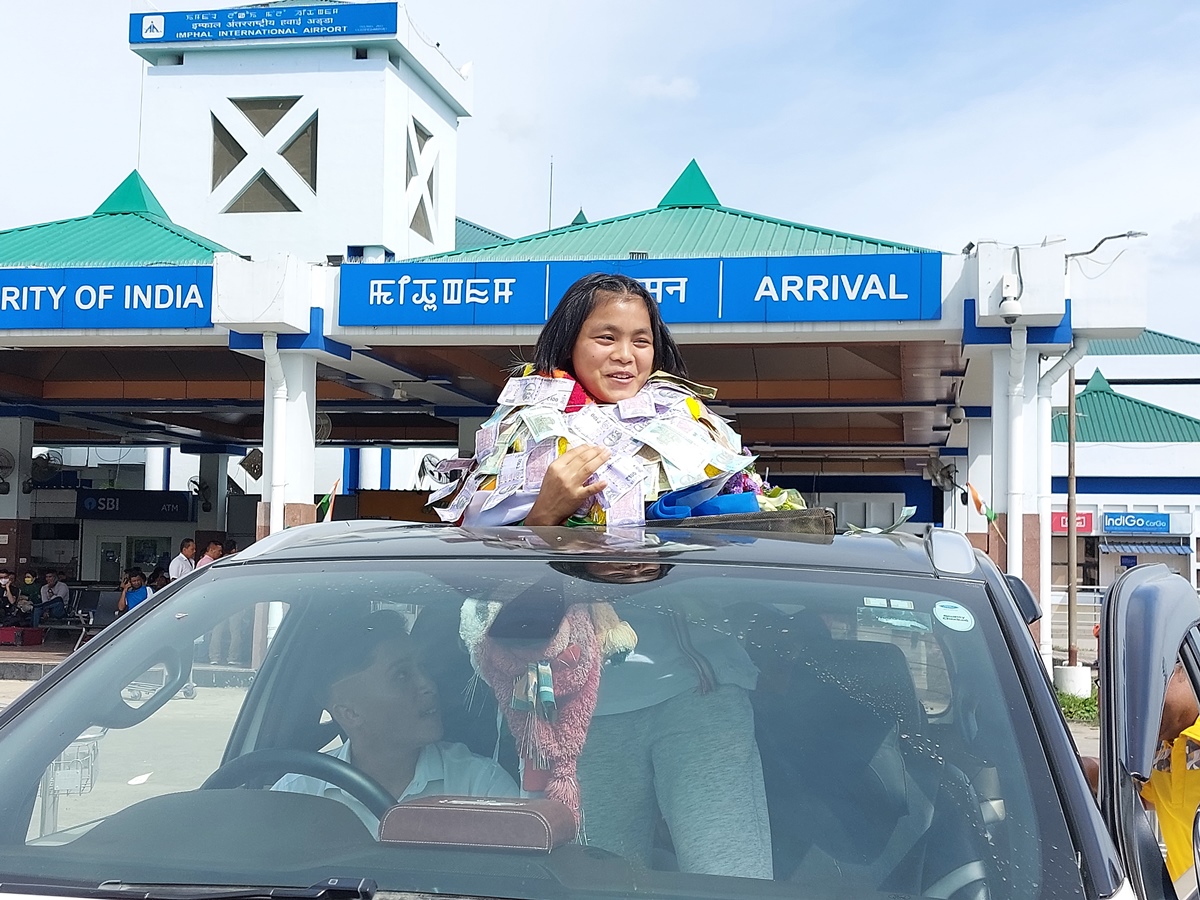 Manipur’s Linthoi Chanambam, first Indian to win gold in world judo, returns home to hero’s ...