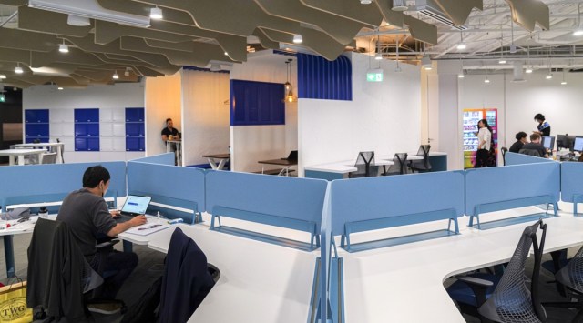 Singapore unveils long-term work visas to end talent crunch | World ...