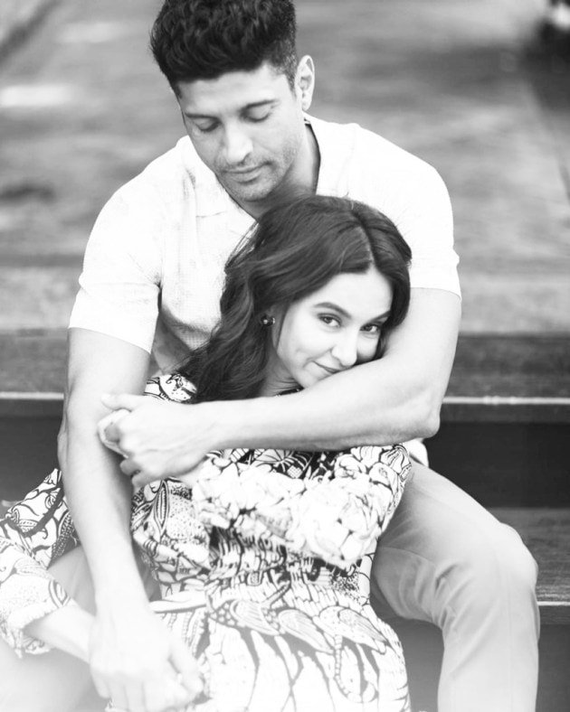 Shibani Dandekar turns 42: Revisiting her love story with Farhan Akhtar ...