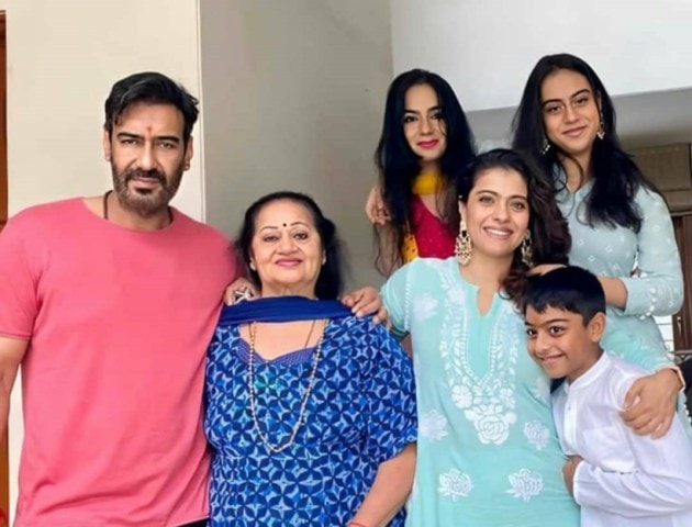 Kajols Bond With Daughter Nysa In 10 Photos Entertainment Gallery