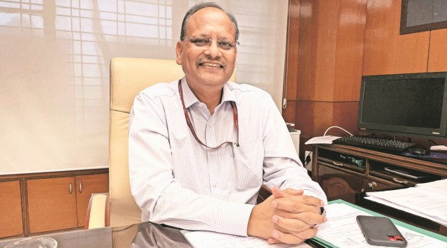 After woman delivered baby outside, Safdarjung hospital plans changes ...