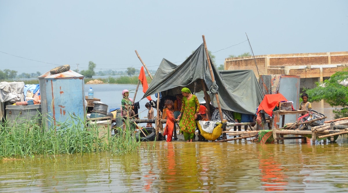 Pakistan floods cost at least $10 billion, planning minister says ... Pakistan floods cost at least $10 billion, planning minister says ...