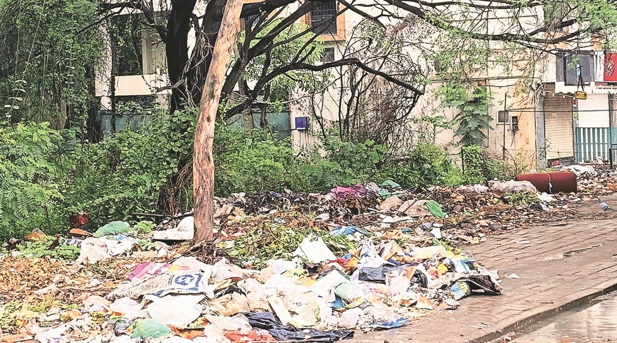 Aundh-Baner: Residents raise a stink over trash pile, say PMC not ...