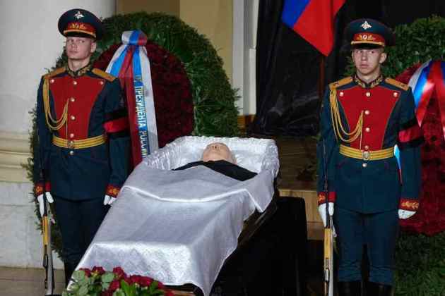 Thousands bid farewell to Mikhail Gorbachev, the last leader of the ...