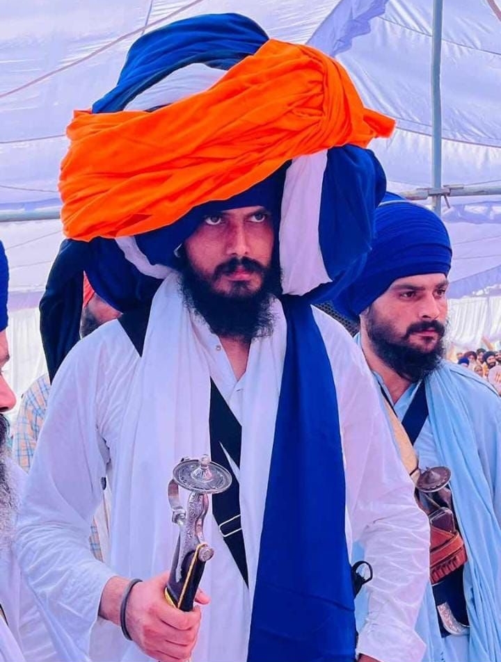 Khalistan on lips, Bhindranwale follower takes charge of Deep Sidhu’s ...