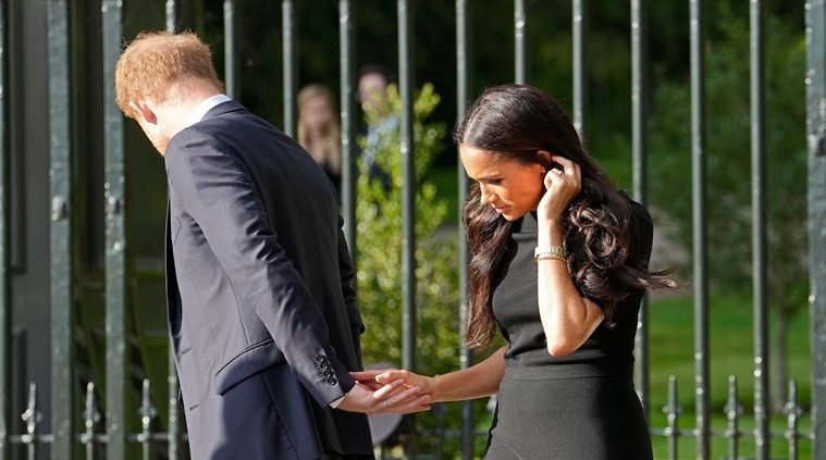 Harry, Meghan praised for holding hands at Queen Elizabeth II’s service ... Harry, Meghan praised for holding hands at Queen Elizabeth II’s service ...