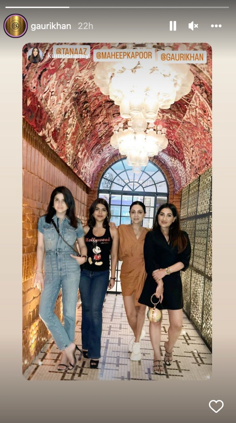 Suhana Khan meets her doppelganger during Dubai holiday, see photos of ...