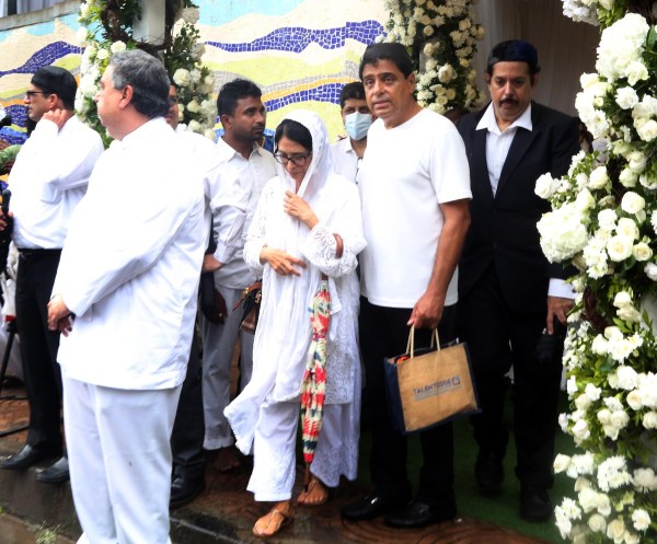 Cyrus Mistry cremated in Mumbai; Simone Tata, Anil Ambani attend ...