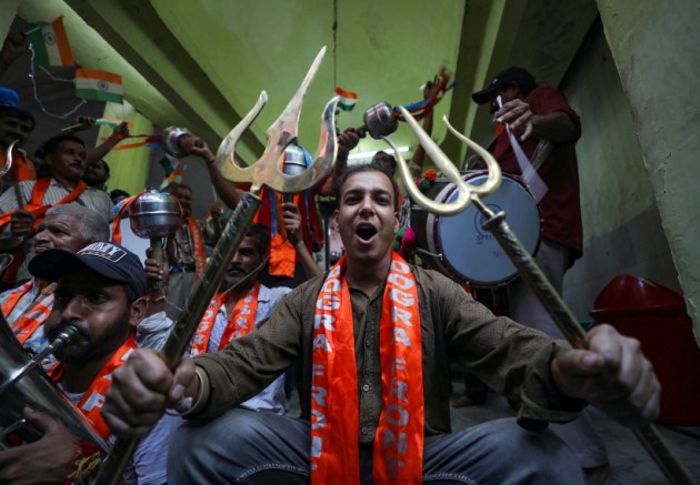 In pics: After Gyanvapi verdict, celebrations break out on streets of ... In pics: After Gyanvapi verdict, celebrations break out on streets of ...
