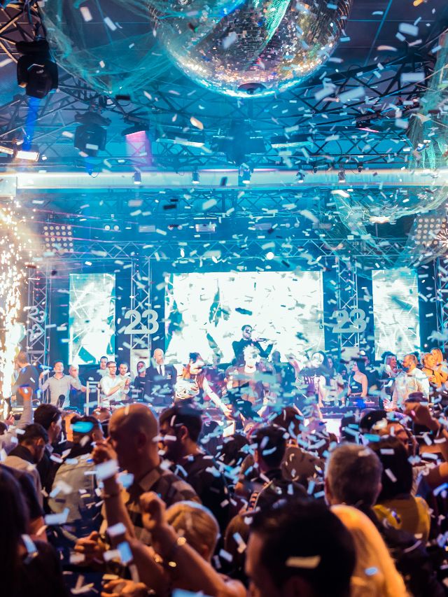 These are the four sun signs you must have at your party to make it ...