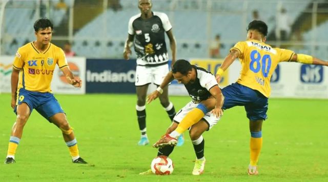 Dauda brace takes Mohammedan Sporting to semifinals | Football News ...