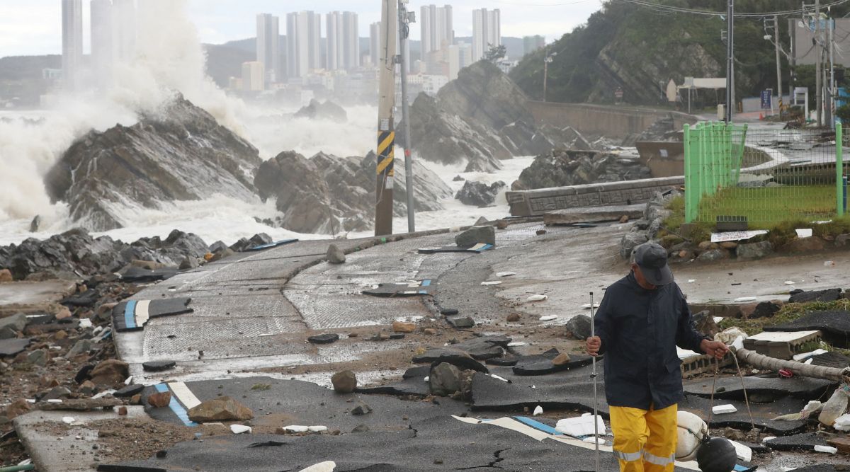 Typhoon Hinnamnor batters South Korea; thousands of buildings, roads ...