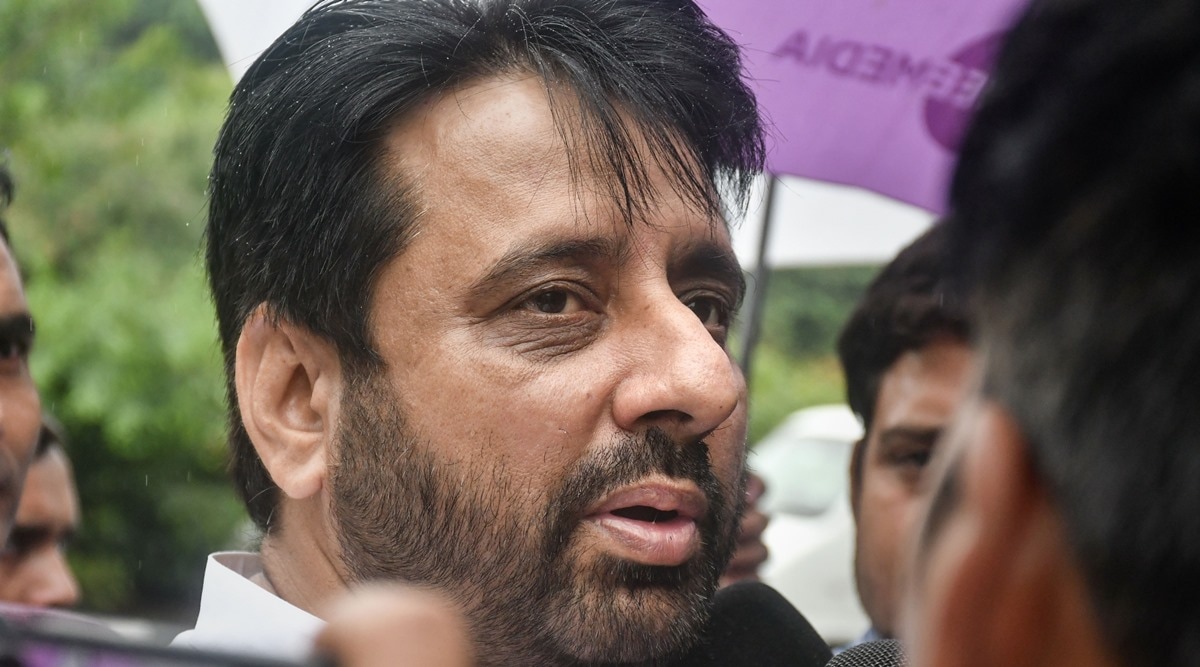 Delhi: 4 held for ‘obstructing’ ACB team outside AAP MLA Amanatullah ... Delhi: 4 held for ‘obstructing’ ACB team outside AAP MLA Amanatullah ...