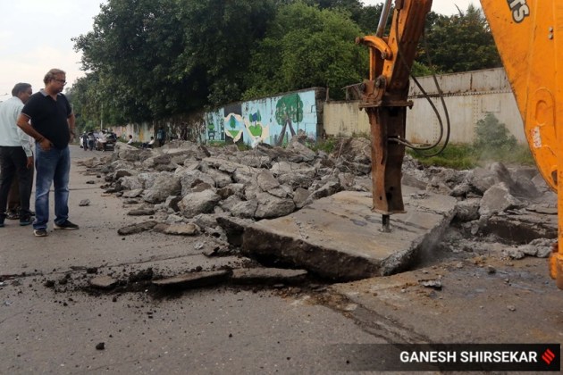 Mumbai: Demolition of 19th century Carnac Bridge begins | India News ...