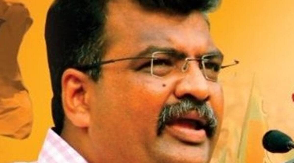 Maharashtra: Ravindra Chavan transfers joint secretary for ‘misleading ...