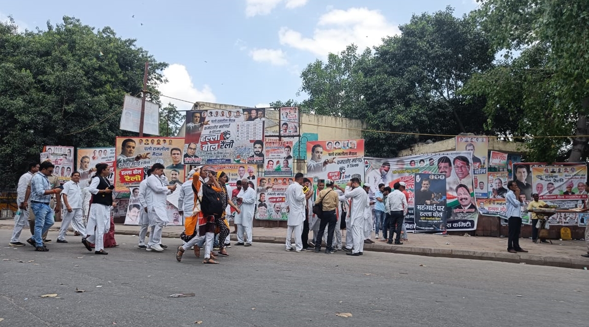 Rahul Gandhi turns poster boy: Congress rally against inflation in ...