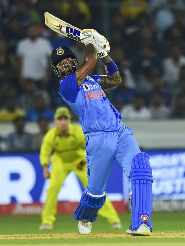 Shastri hails Surya’s incredible shot | The Indian Express