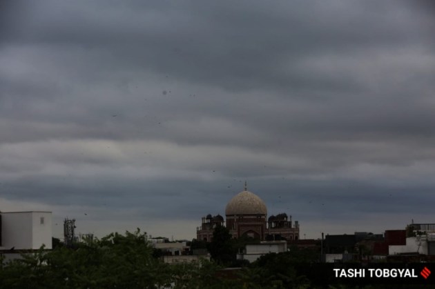 Delhiites wake up to pleasant weather, courtesy rain | India News News ...