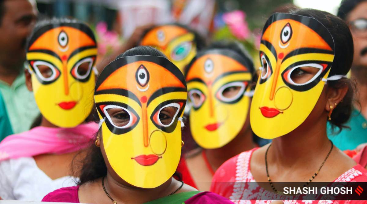 Colourful tableaux, folk dance, conch sound: Bengal celebrates Durga ...