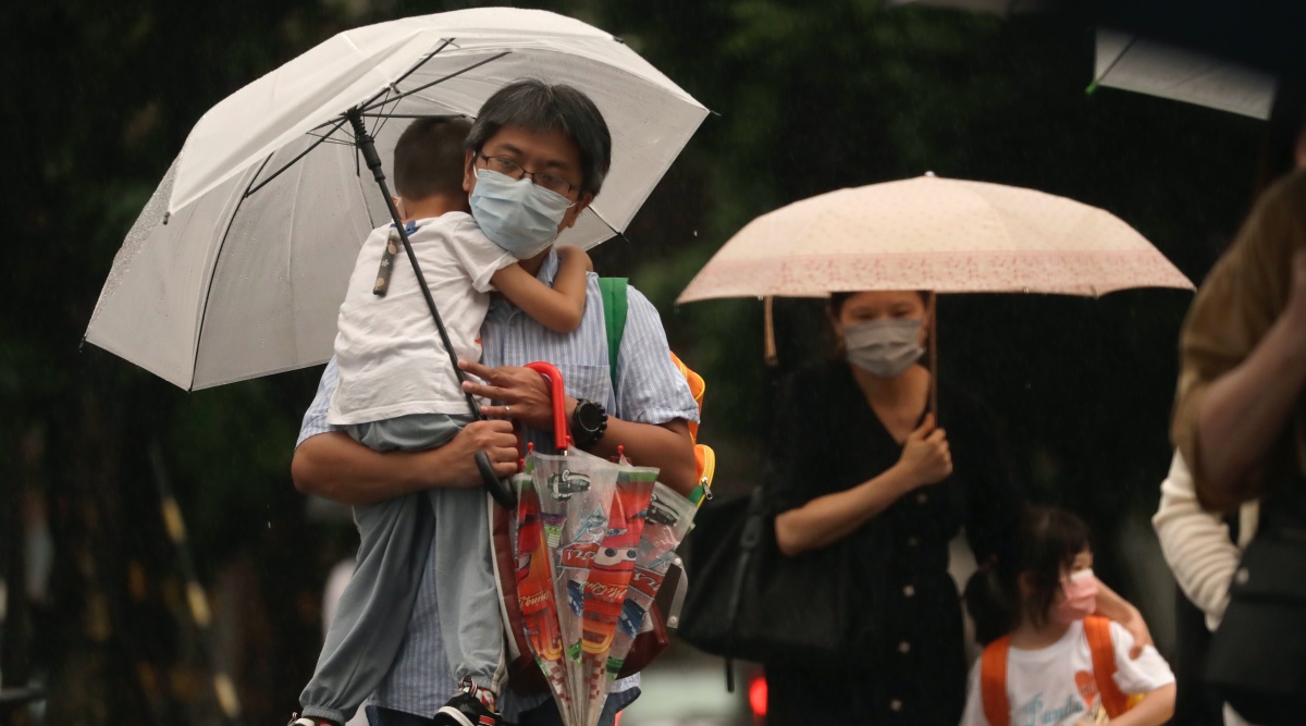 Rain in Taiwan as country awaits Typhoon Muifa | World News News - The ...