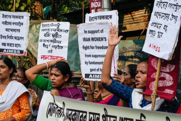 In Pictures: Anti-veil protests go beyond Iran | World News News - The ...