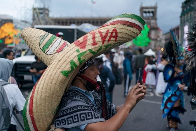 In photos: Mexico celebrates Independence day with fireworks and music ...