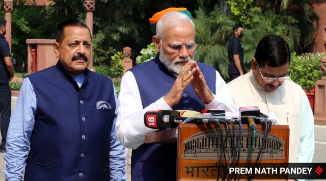 PM Modi condoles death of Shivaji descendant | Pune news