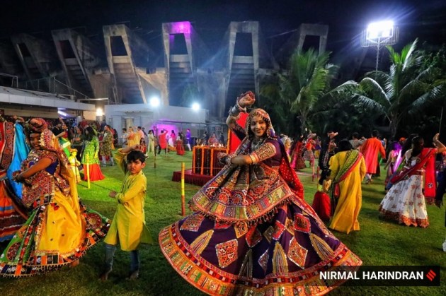 After two years of Covid lull, Ahmedabad revels in Garba celebrations ...