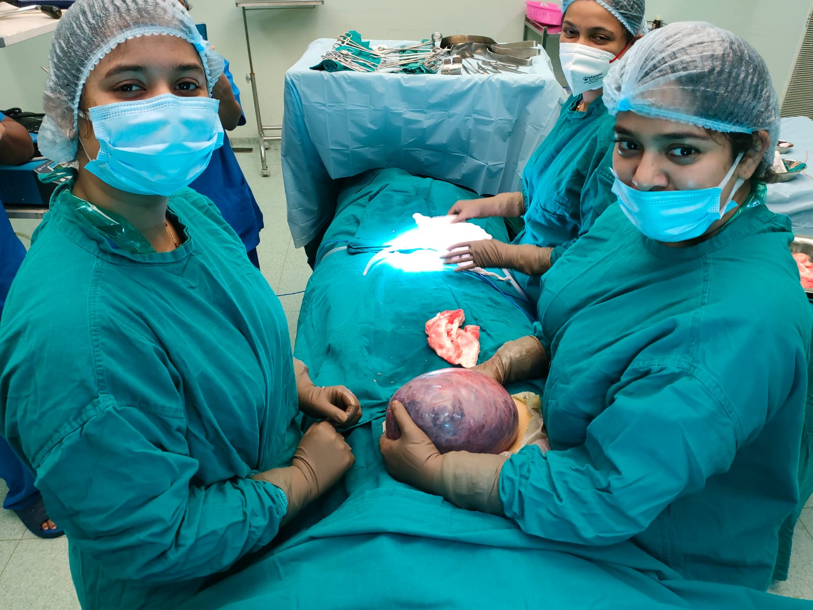 A football-sized, 2.5 kg cyst removed from uterus in Mumbai | Lifestyle ...