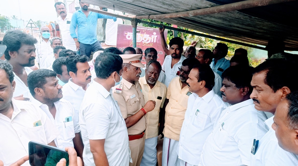 Former CM and DMK founder Arignar Anna’s statue desecrated in ...