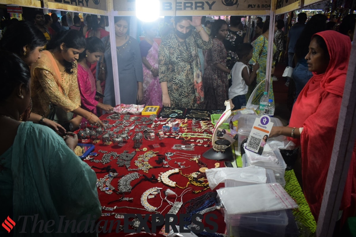 Durga Puja: Women take up mantle of worshipping, playing ‘dhaak’ in ...