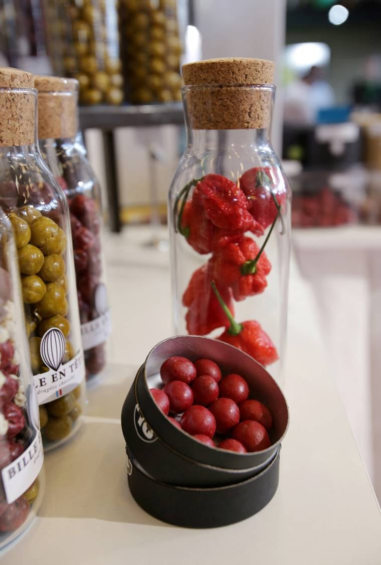 The kick comes at the end — world’s hottest chili flavours French ...