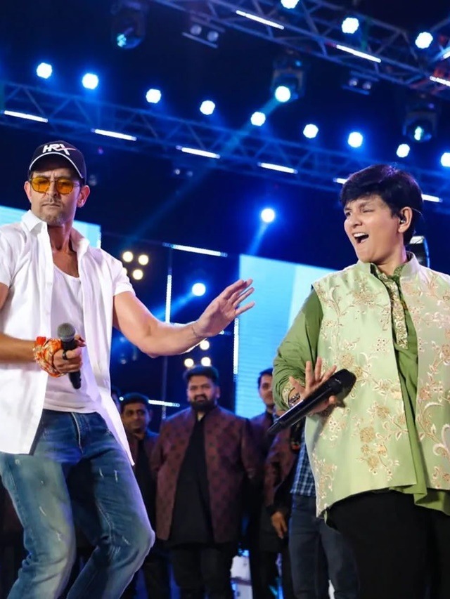 Hrithik Roshan and Falguni Pathak’s garba moves with a twist | The Indian Express