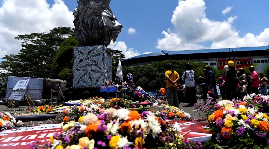 ‘Did you see your parents fall?’ tear gas, a stampede, and a family ...