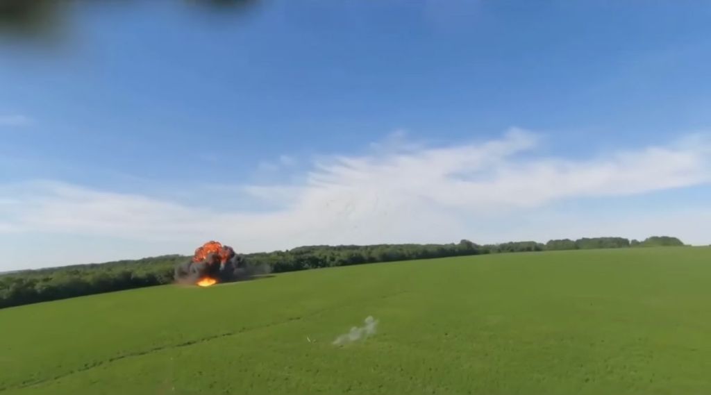 Watch: Dramatic footage of Russian pilot ejecting fighter jet before ...