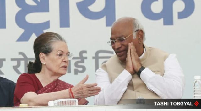 Mallikarjun Kharge takes charge as Congress president