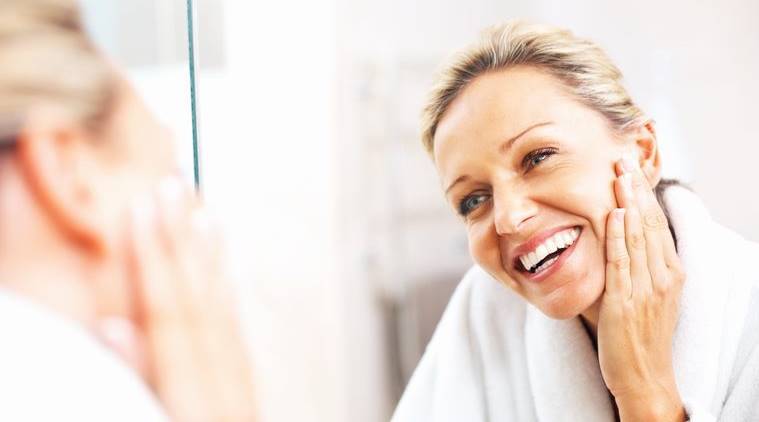 Effective tips to prevent dryness and maintain healthy skin in your 50s ...