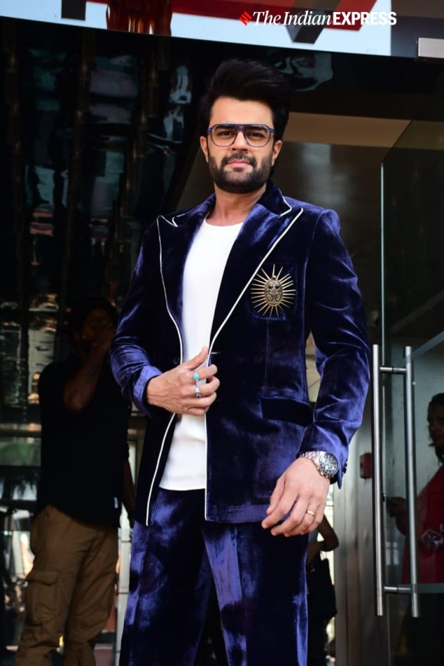 Madhuri Dixit, Varun Dhawan, Ajay Devgn: 7 celebrity photos you should ...