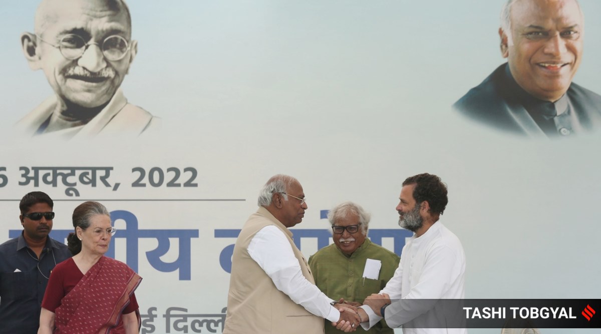 Congress has a new chief: Mallikarjun Kharge takes charge in presence of Gandhis, senior leaders ...