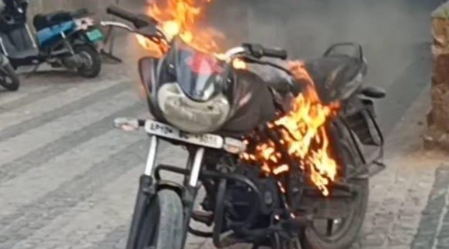Hyderabad man sets bike on fire when cop stops him for riding on wrong ...