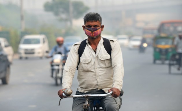 Delhi smog: As AQI hits ‘severe’, haze descends over National Capital ...