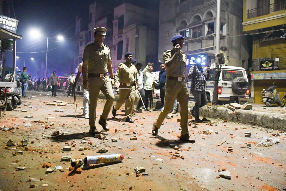 Vadodara: Communal clash over bursting firecrackers on Diwali, 96 ...