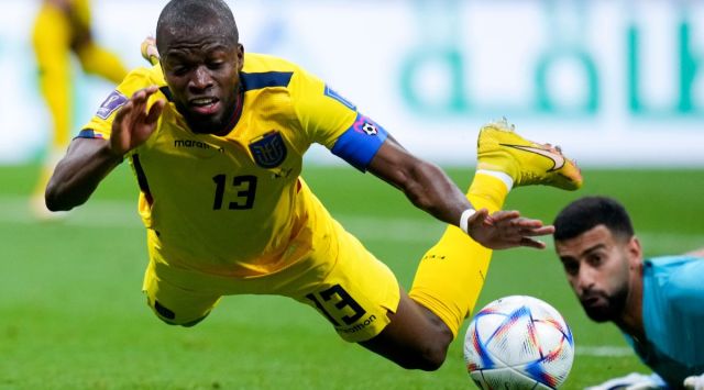 Enner Valencia makes tearful apology to Ecuador | Football News - The ...