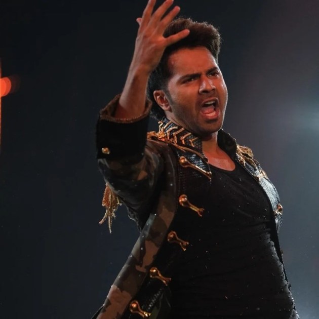 Varun Dhawan, Kartik Aaryan, Sara Ali Khan rock IFFI 2022 opening ceremony | Entertainment ...