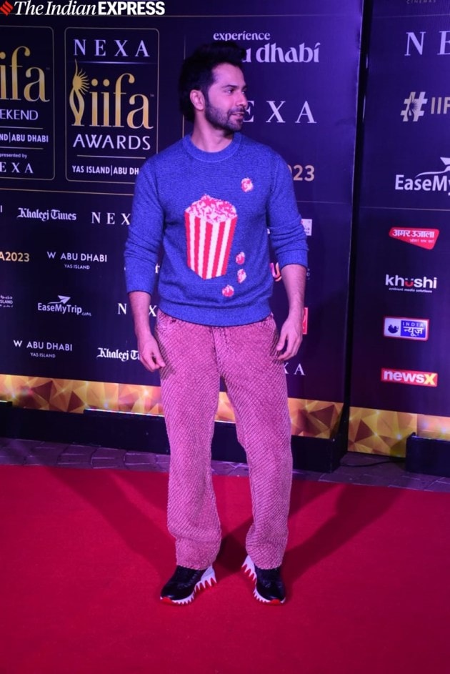 Salman Khan arrives in style, Varun Dhawan, Karan Johar and Farah Khan ...