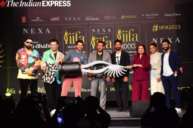 Salman Khan arrives in style, Varun Dhawan, Karan Johar and Farah Khan ...