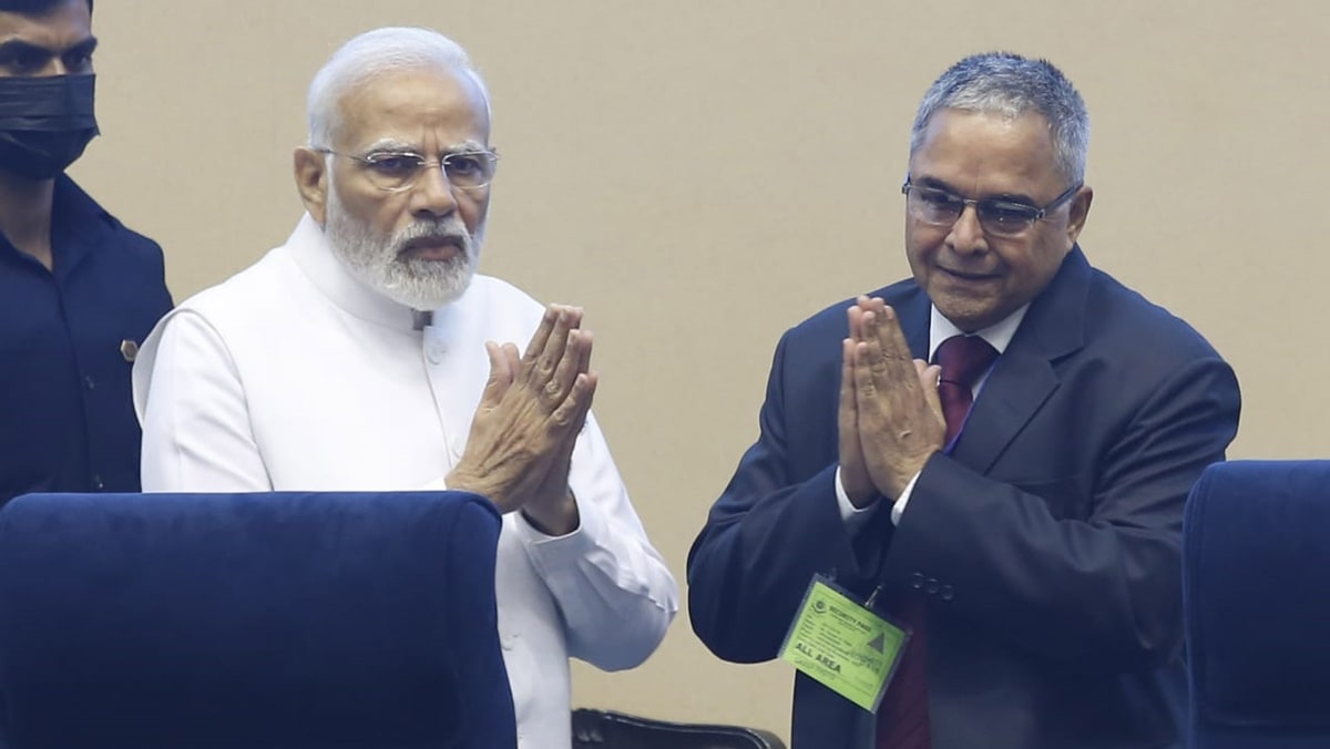 Abhaav of amenities and dabaav from govt feed corruption, must act: PM ...